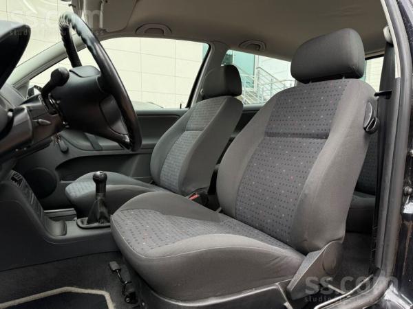 Melns Volkswagen Polo 2001 Rīga, ar dzinēja tilpumu 1.00 L un nobraukumu 0 tūkst. km par 1600 €, foto 6 vietnē AUTOMOTO.COM.LV