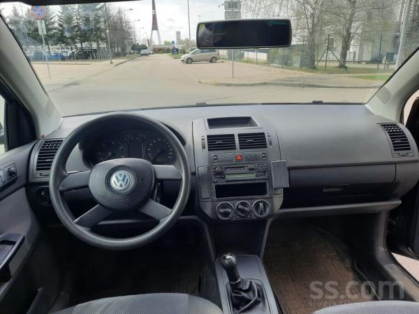 Melns Volkswagen Polo 2002 Rīga, ar dzinēja tilpumu 1.40 L un nobraukumu 338 tūkst. km par 850 €, foto 4 vietnē AUTOMOTO.COM.LV