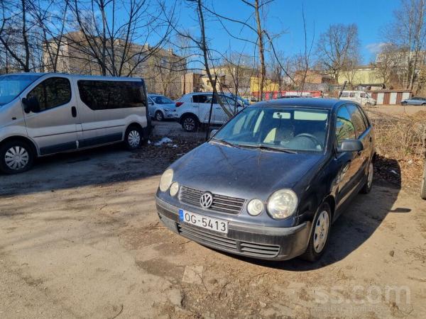 Black Volkswagen Polo 2002 in Riga, with an engine capacity of 1.40 L and mileage of 400 thousand km for 800 €, photo 1 on AUTOMOTO.COM.LV
