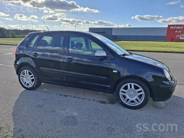 Black Volkswagen Polo 2002 in Ogre, with an engine capacity of 1.20 L and mileage of 230 thousand km for 1100 €, photo 2 on AUTOMOTO.COM.LV