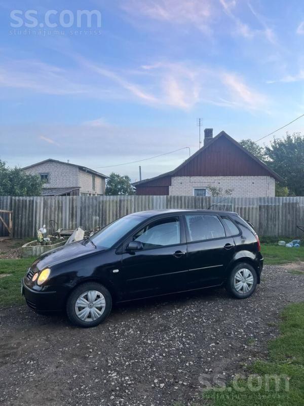Black Volkswagen Polo 2002 in Kraslava, with an engine capacity of 1.90 L and mileage of 336 thousand km for 730 €, photo 3 on AUTOMOTO.COM.LV