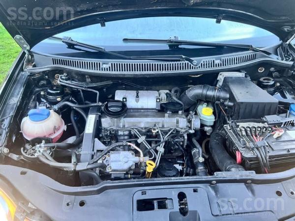 Black Volkswagen Polo 2002 in Kraslava, with an engine capacity of 1.90 L and mileage of 336 thousand km for 730 €, photo 7 on AUTOMOTO.COM.LV