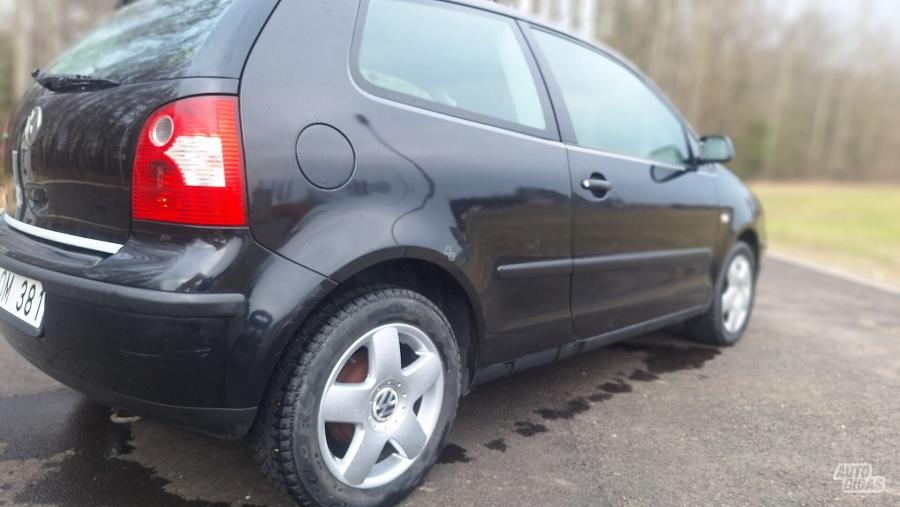 Black Volkswagen Polo 2003 in Kaunas, with an engine capacity of 1.20 L and mileage of 212 thousand km for 999 €, photo 3 on AUTOMOTO.COM.LV