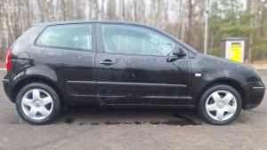 Black Volkswagen Polo 2003 in Kaunas, with an engine capacity of 1.20 L and mileage of 212 thousand km for 999 €, photo 4 on AUTOMOTO.COM.LV