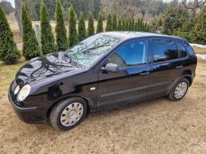 Melns Volkswagen Polo 2003 Kelmė, ar dzinēja tilpumu 1.20 L un nobraukumu 333 tūkst. km par 950 €, foto  vietnē AUTOMOTO.COM.LV