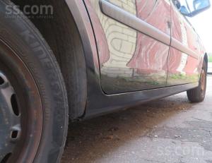 Black Volkswagen Polo 2003 in Riga, with an engine capacity of 1.20 L and mileage of 197 thousand km for 800 €, photo 11 on AUTOMOTO.COM.LV