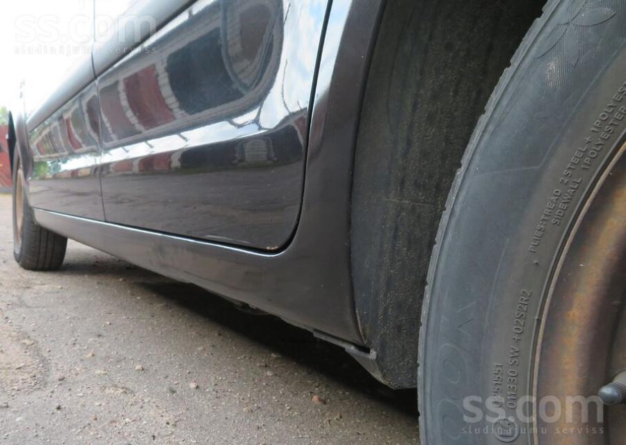 Black Volkswagen Polo 2003 in Riga, with an engine capacity of 1.20 L and mileage of 197 thousand km for 800 €, photo 12 on AUTOMOTO.COM.LV