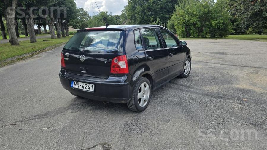 Black Volkswagen Polo 2003 in Riga, with an engine capacity of 1.90 L and mileage of 406 thousand km for 1300 €, photo 4 on AUTOMOTO.COM.LV