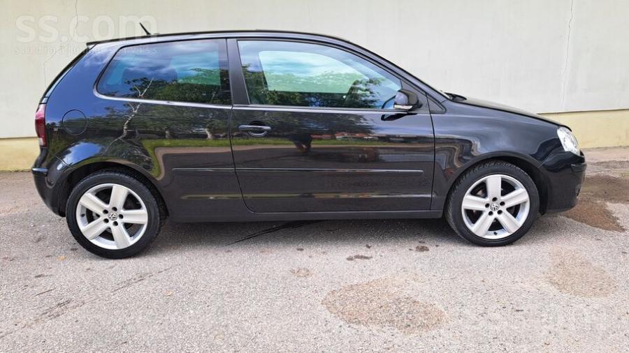 Melns Volkswagen Polo 2005 Ogre, ar dzinēja tilpumu 1.40 L un nobraukumu 250 tūkst. km par 3450 €, foto 5 vietnē AUTOMOTO.COM.LV