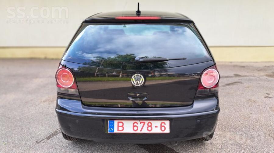 Melns Volkswagen Polo 2005 Ogre, ar dzinēja tilpumu 1.40 L un nobraukumu 250 tūkst. km par 3450 €, foto 8 vietnē AUTOMOTO.COM.LV