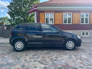 Black Volkswagen Polo 2005 in Jelgava, with an engine capacity of 1.40 L and mileage of 343 thousand km for 1450 €, photo 2 on AUTOMOTO.COM.LV