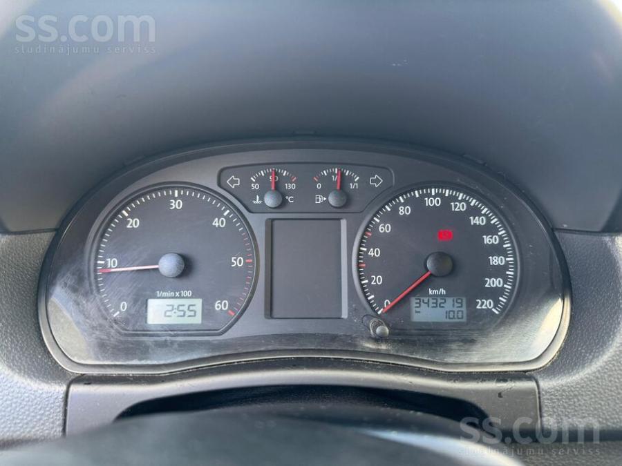 Black Volkswagen Polo 2005 in Jelgava, with an engine capacity of 1.40 L and mileage of 343 thousand km for 1450 €, photo 10 on AUTOMOTO.COM.LV