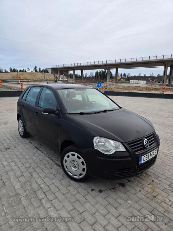 Melns Volkswagen Polo 2005 Tallina, ar dzinēja tilpumu 1.20 L un nobraukumu 188 tūkst. km par 2000 €, foto 3 vietnē AUTOMOTO.COM.LV