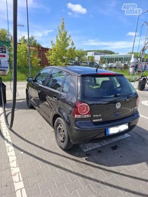 Melns Volkswagen Polo 2005 Viļņa, ar dzinēja tilpumu 1.40 L un nobraukumu 183 tūkst. km par 800 €, foto 6 vietnē AUTOMOTO.COM.LV