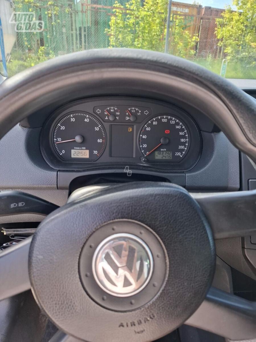 Melns Volkswagen Polo 2005 Viļņa, ar dzinēja tilpumu 1.40 L un nobraukumu 183 tūkst. km par 800 €, foto 9 vietnē AUTOMOTO.COM.LV