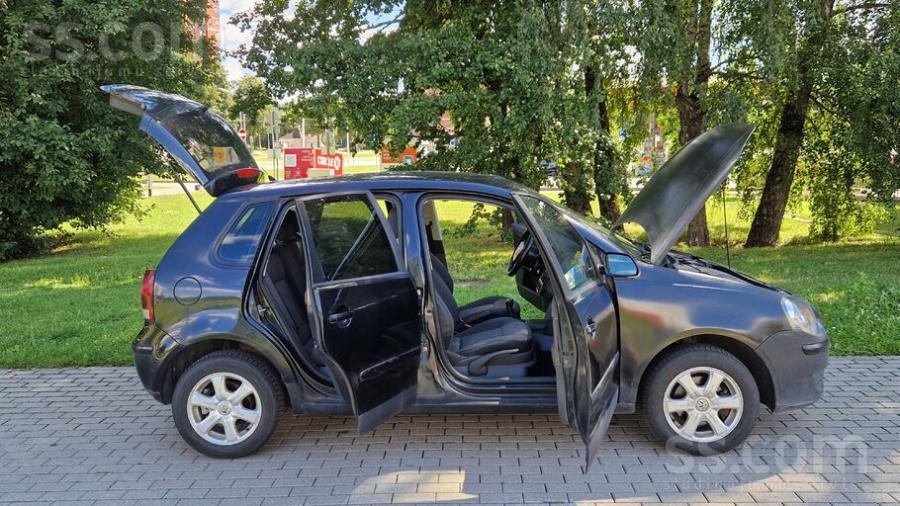Черный Фольксваген Поло 2005 в Рига, объемом двигателя 1.40 л и пробегом 0 тыс. км за 790 €, фото 10 на AUTOMOTO.COM.LV