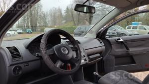 Melns Volkswagen Polo 2006 Jelgava, ar dzinēja tilpumu 1.90 L un nobraukumu 291 tūkst. km par 990 €, foto 5 vietnē AUTOMOTO.COM.LV
