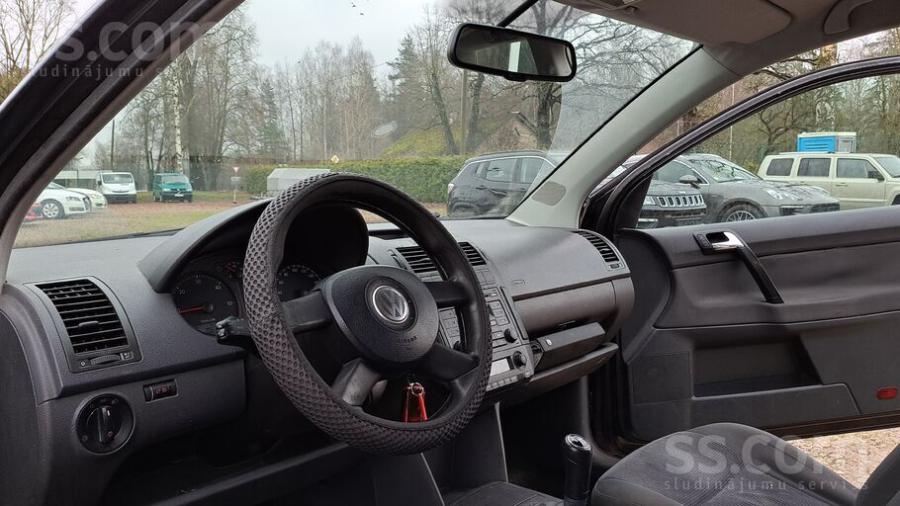 Melns Volkswagen Polo 2006 Jelgava, ar dzinēja tilpumu 1.90 L un nobraukumu 291 tūkst. km par 990 €, foto 5 vietnē AUTOMOTO.COM.LV