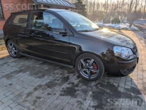 Melns Volkswagen Polo 2006 Ogre, ar dzinēja tilpumu 1.80 L un nobraukumu 189 tūkst. km par 5700 €, foto  vietnē AUTOMOTO.COM.LV