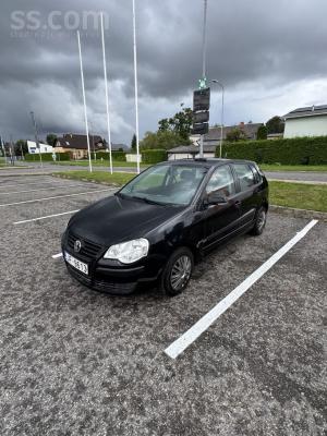 Black Volkswagen Polo 2006 in Riga, with an engine capacity of 1.20 L and mileage of 167 thousand km for 1300 €, photo 1 on AUTOMOTO.COM.LV