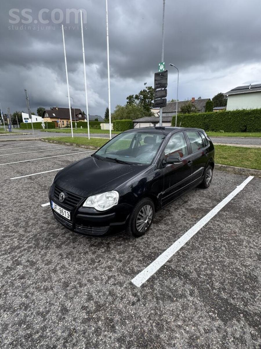 Black Volkswagen Polo 2006 in Riga, with an engine capacity of 1.20 L and mileage of 167 thousand km for 1300 €, photo 1 on AUTOMOTO.COM.LV