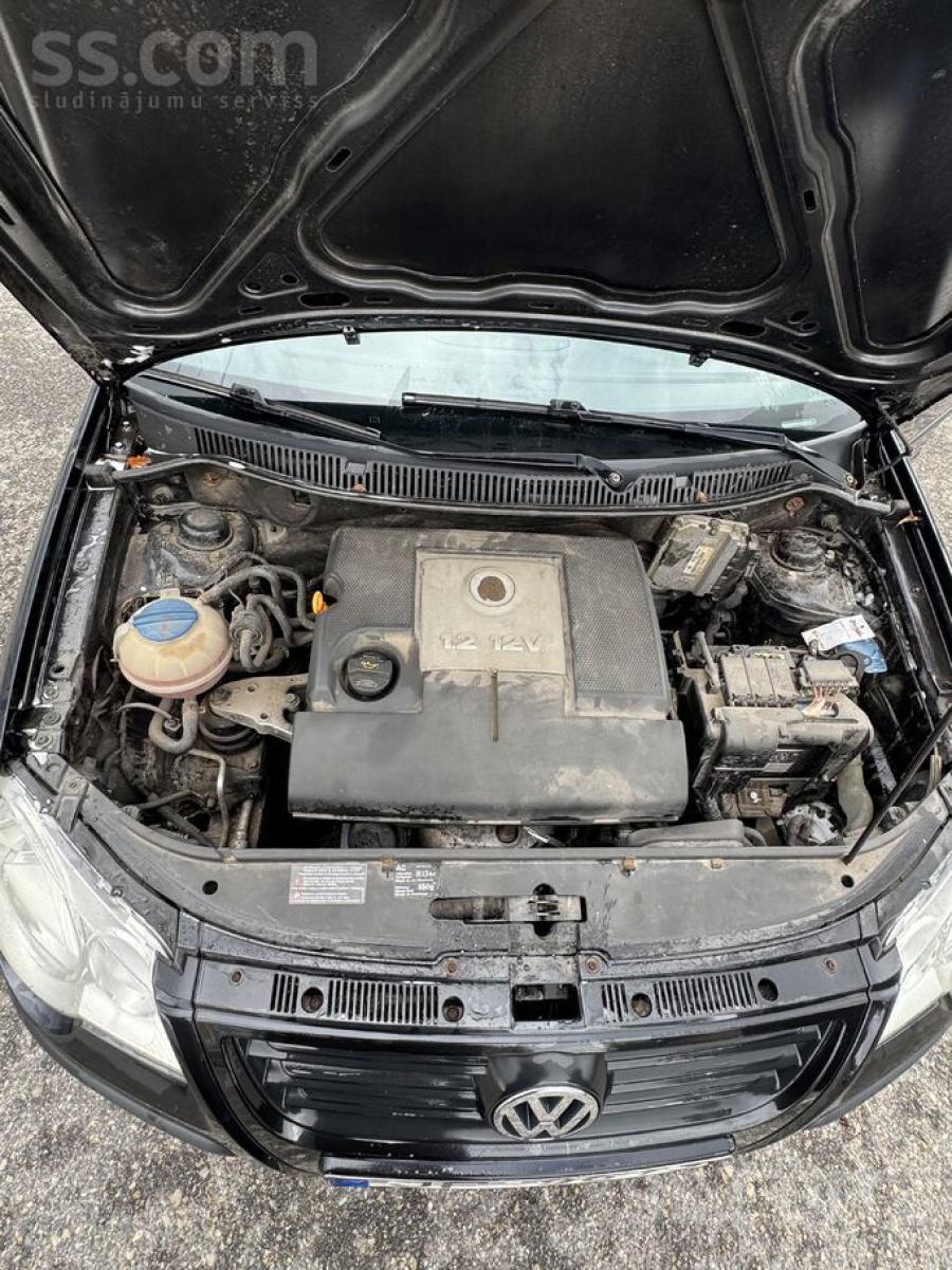 Black Volkswagen Polo 2006 in Riga, with an engine capacity of 1.20 L and mileage of 167 thousand km for 1300 €, photo 10 on AUTOMOTO.COM.LV