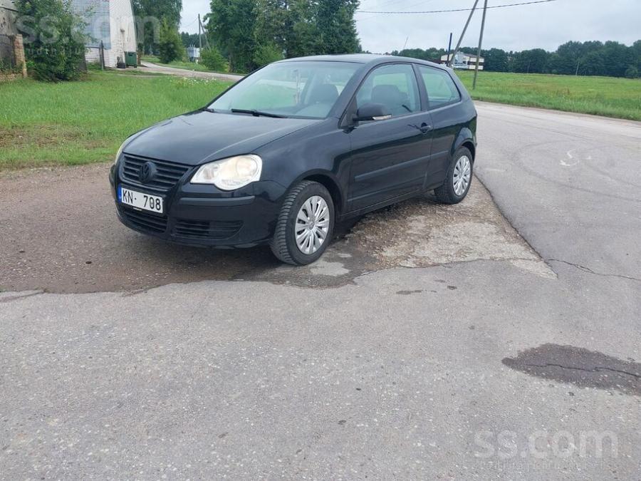 Melns Volkswagen Polo 2007 Rīga, ar dzinēja tilpumu 1.40 L un nobraukumu 340 tūkst. km par 1000 €, foto 1 vietnē AUTOMOTO.COM.LV