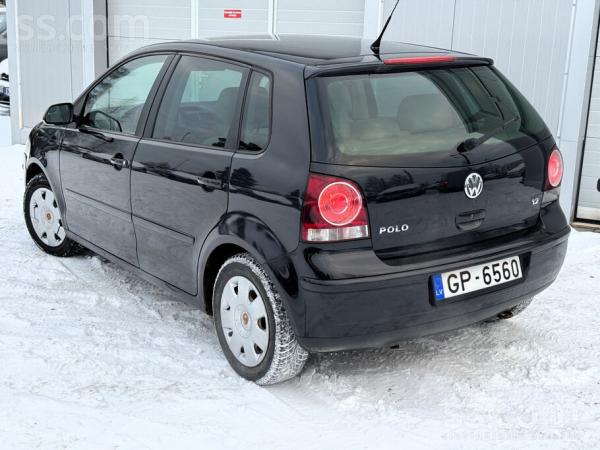 Black Volkswagen Polo 2007 in Riga, with an engine capacity of 1.20 L and mileage of 217 thousand km for 1900 €, photo 3 on AUTOMOTO.COM.LV