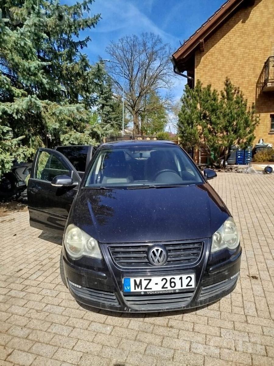 Black Volkswagen Polo 2007 in Riga, with an engine capacity of 1.40 L and mileage of 271 thousand km for 1600 €, photo 1 on AUTOMOTO.COM.LV