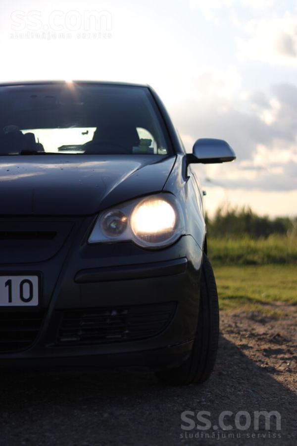Melns Volkswagen Polo 2007 Daugavpils, ar dzinēja tilpumu 1.40 L un nobraukumu 207 tūkst. km par 1500 €, foto 5 vietnē AUTOMOTO.COM.LV