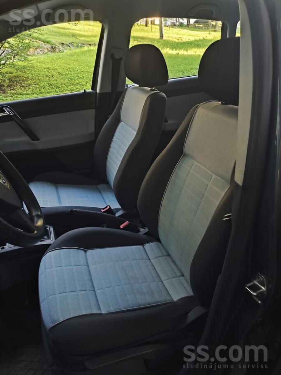 Melns Volkswagen Polo 2007 Daugavpils, ar dzinēja tilpumu 1.40 L un nobraukumu 207 tūkst. km par 1500 €, foto 13 vietnē AUTOMOTO.COM.LV