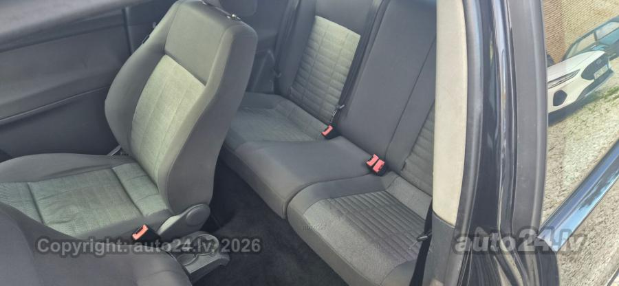 Black Volkswagen Polo 2007 in Tallinn, with an engine capacity of 1.20 L and mileage of 132 thousand km for 1200 €, photo 9 on AUTOMOTO.COM.LV
