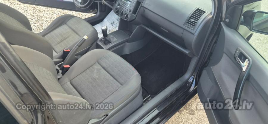 Black Volkswagen Polo 2007 in Tallinn, with an engine capacity of 1.20 L and mileage of 132 thousand km for 1200 €, photo 13 on AUTOMOTO.COM.LV