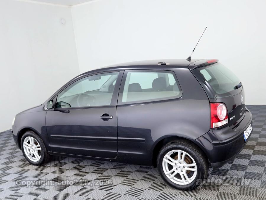 Black Volkswagen Polo 2007 in Tallinn, with an engine capacity of 1.20 L and mileage of 132 thousand km for 1199 €, photo 5 on AUTOMOTO.COM.LV
