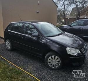 Black Volkswagen Polo 2008 in Vilnius, with an engine capacity of 1.40 L and mileage of 211 thousand km for 1350 €, photo 5 on AUTOMOTO.COM.LV