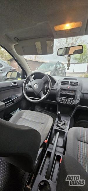 Black Volkswagen Polo 2008 in Vilnius, with an engine capacity of 1.40 L and mileage of 211 thousand km for 1350 €, photo 14 on AUTOMOTO.COM.LV