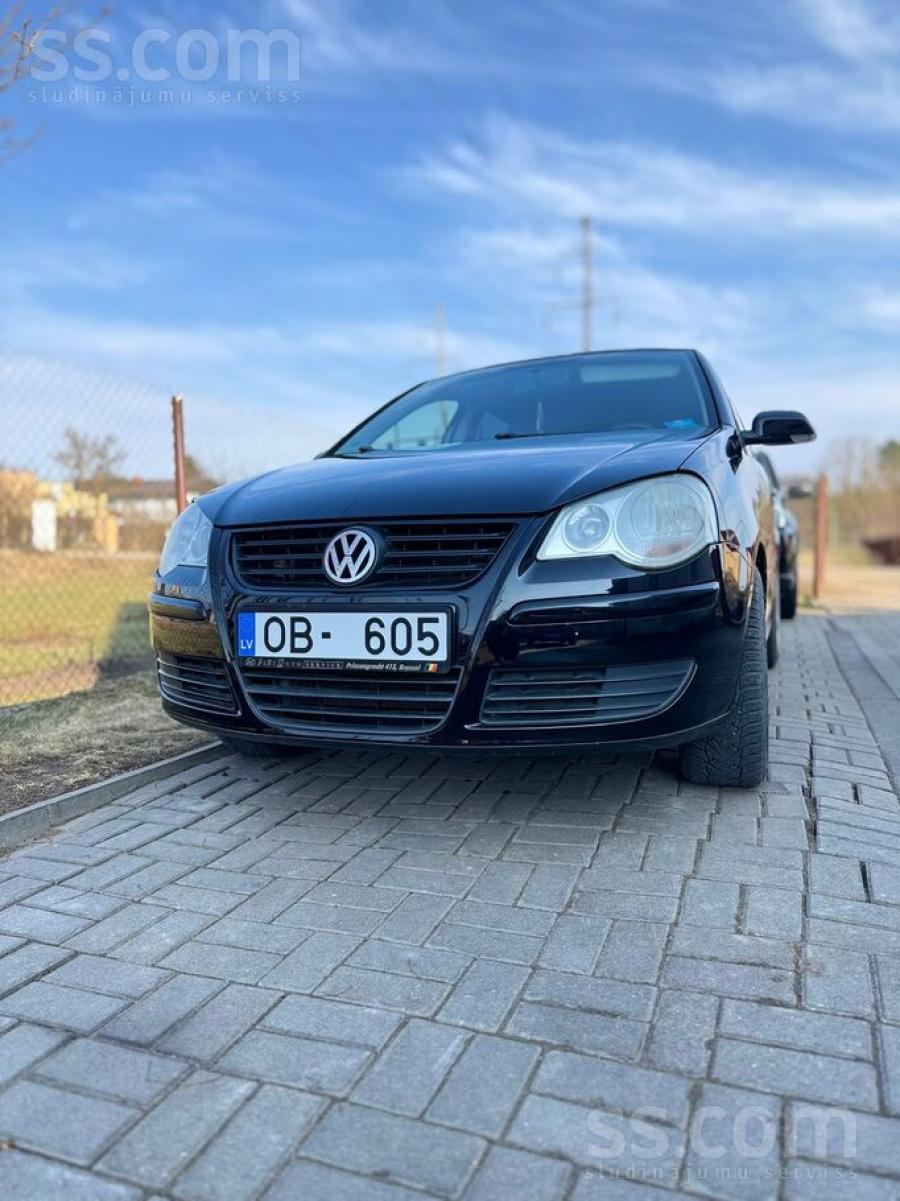 Melns Volkswagen Polo 2008 Jēkabpils, ar dzinēja tilpumu 1.40 L un nobraukumu 188 tūkst. km par 2850 €, foto 1 vietnē AUTOMOTO.COM.LV