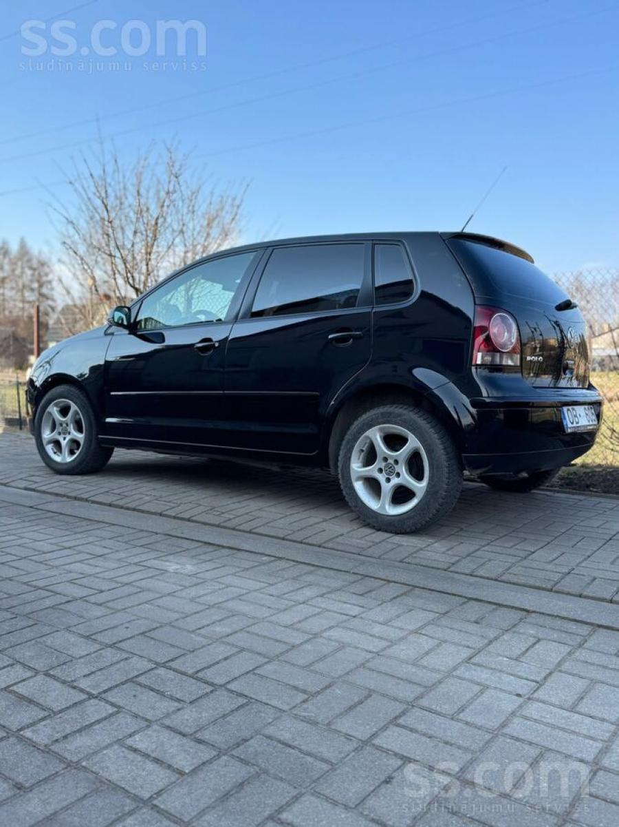 Melns Volkswagen Polo 2008 Jēkabpils, ar dzinēja tilpumu 1.40 L un nobraukumu 188 tūkst. km par 2850 €, foto 3 vietnē AUTOMOTO.COM.LV