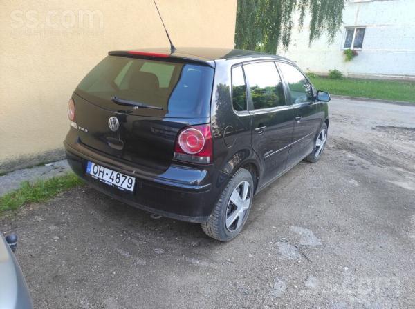Black Volkswagen Polo 2008 in Jekabpils, with an engine capacity of 1.20 L and mileage of 219 thousand km for 2400 €, photo 4 on AUTOMOTO.COM.LV