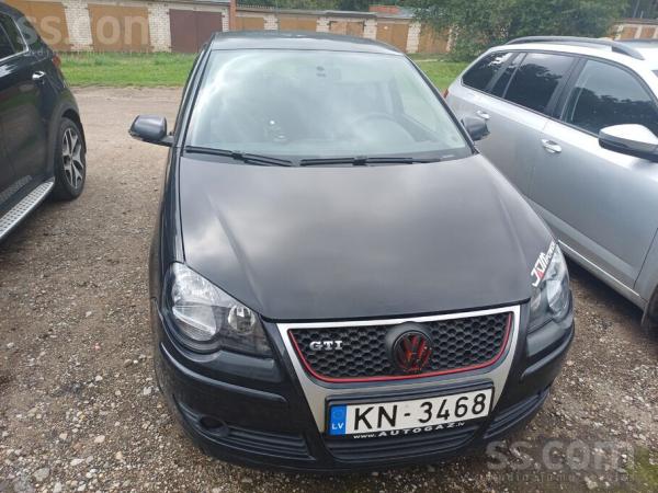 Melns Volkswagen Polo 2008 Valmiera, ar dzinēja tilpumu 1.40 L un nobraukumu 282 tūkst. km par 700 €, foto 3 vietnē AUTOMOTO.COM.LV