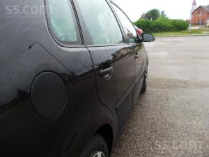 Black Volkswagen Polo 2009 in Daugavpils, with an engine capacity of 1.20 L and mileage of 287 thousand km for 1350 €, photo 8 on AUTOMOTO.COM.LV