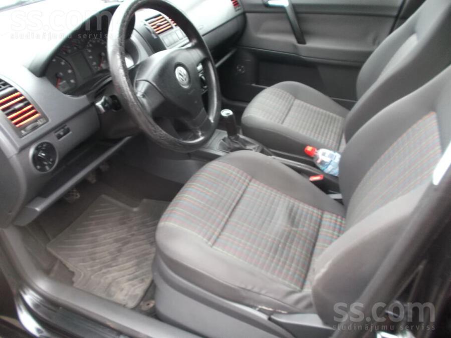 Black Volkswagen Polo 2009 in Daugavpils, with an engine capacity of 1.20 L and mileage of 287 thousand km for 1350 €, photo 14 on AUTOMOTO.COM.LV