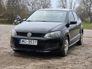 Melns Volkswagen Polo 2009 Liepāja, ar dzinēja tilpumu 1.60 L un nobraukumu 236 tūkst. km par 3750 €, foto 2 vietnē AUTOMOTO.COM.LV