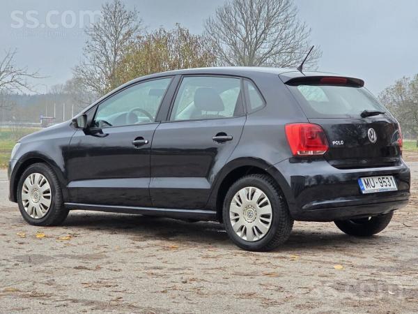 Black Volkswagen Polo 2009 in Liepaja, with an engine capacity of 1.60 L and mileage of 236 thousand km for 3750 €, photo 10 on AUTOMOTO.COM.LV