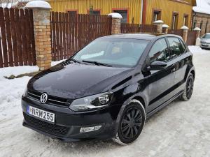 Melns Volkswagen Polo 2009 Kėdainiai, ar dzinēja tilpumu 1.40 L un nobraukumu 219 tūkst. km par 3200 €, foto  vietnē AUTOMOTO.COM.LV