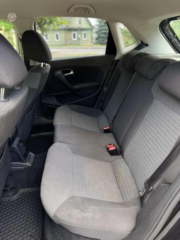 Melns Volkswagen Polo 2009 Ukmergė, ar dzinēja tilpumu 1.60 L un nobraukumu 326 tūkst. km par 2400 €, foto 8 vietnē AUTOMOTO.COM.LV