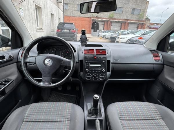 Melns Volkswagen Polo 2009 Rīga, ar dzinēja tilpumu 1.20 L un nobraukumu 286 tūkst. km par 1500 €, foto 4 vietnē AUTOMOTO.COM.LV