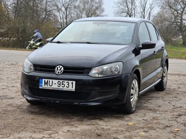 Melns Volkswagen Polo 2009 Grobiņa, ar dzinēja tilpumu 1.60 L un nobraukumu 236 tūkst. km par 3750 €, foto 2 vietnē AUTOMOTO.COM.LV