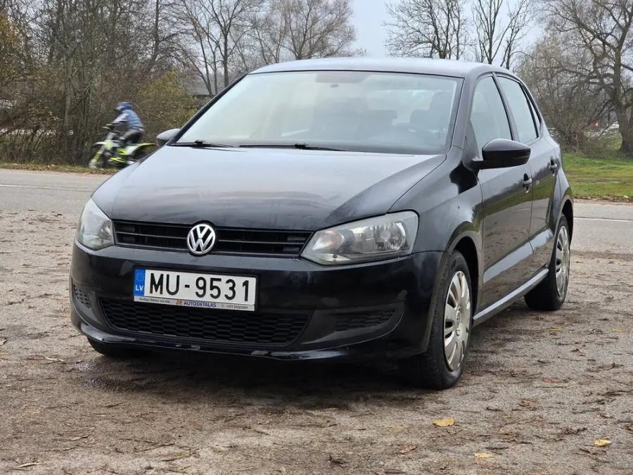 Melns Volkswagen Polo 2009 Grobiņa, ar dzinēja tilpumu 1.60 L un nobraukumu 236 tūkst. km par 3750 €, foto 3 vietnē AUTOMOTO.COM.LV