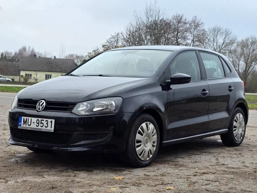 Melns Volkswagen Polo 2009 Grobiņa, ar dzinēja tilpumu 1.60 L un nobraukumu 236 tūkst. km par 3750 €, foto 4 vietnē AUTOMOTO.COM.LV